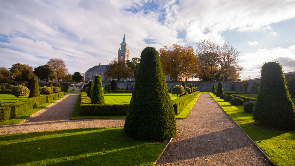 Best Dublin Neighborhoods To Sta In: Visitors Guide