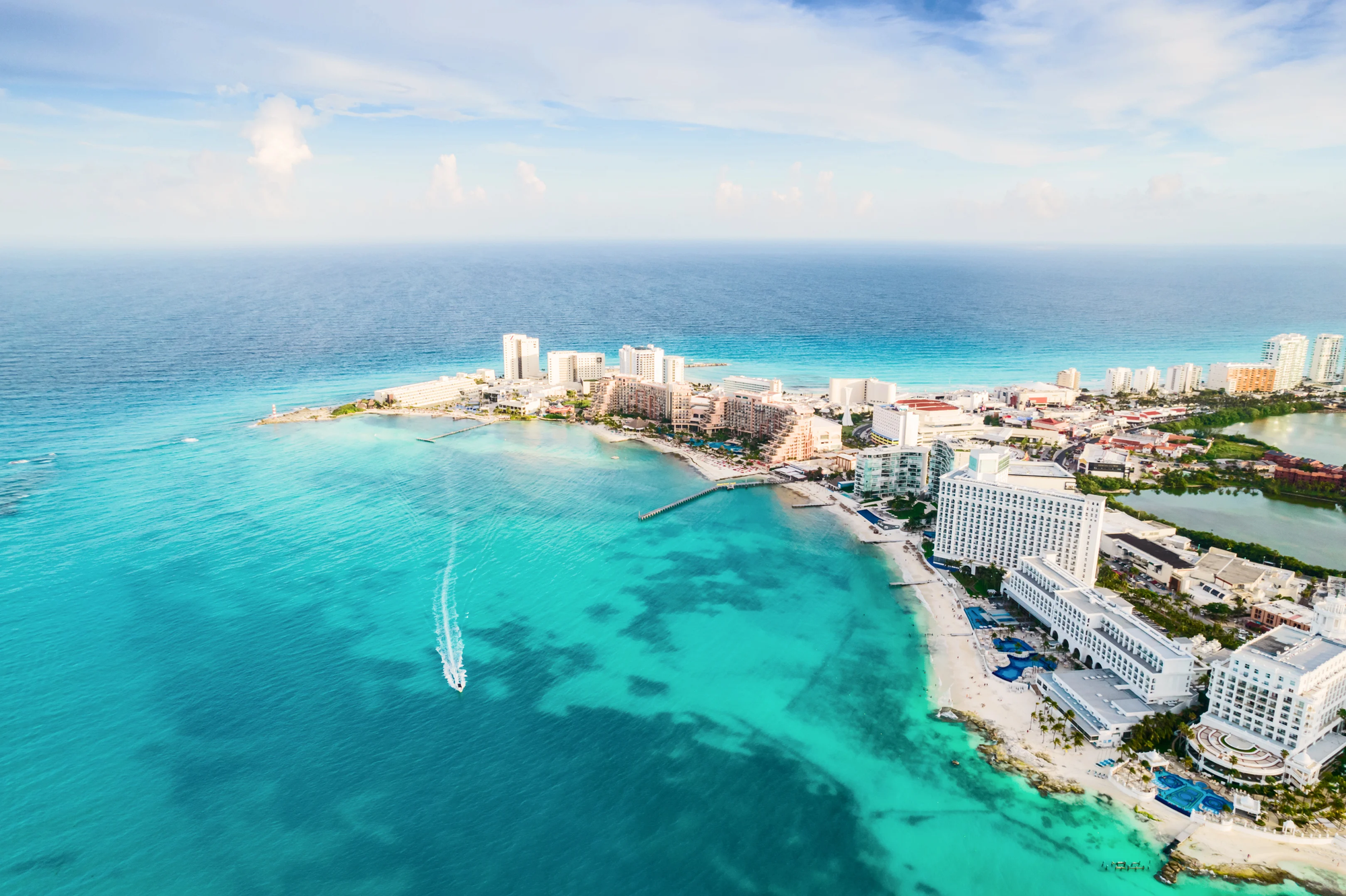 Cheapest Time to Fly to Cancun (and the Most Expensive)